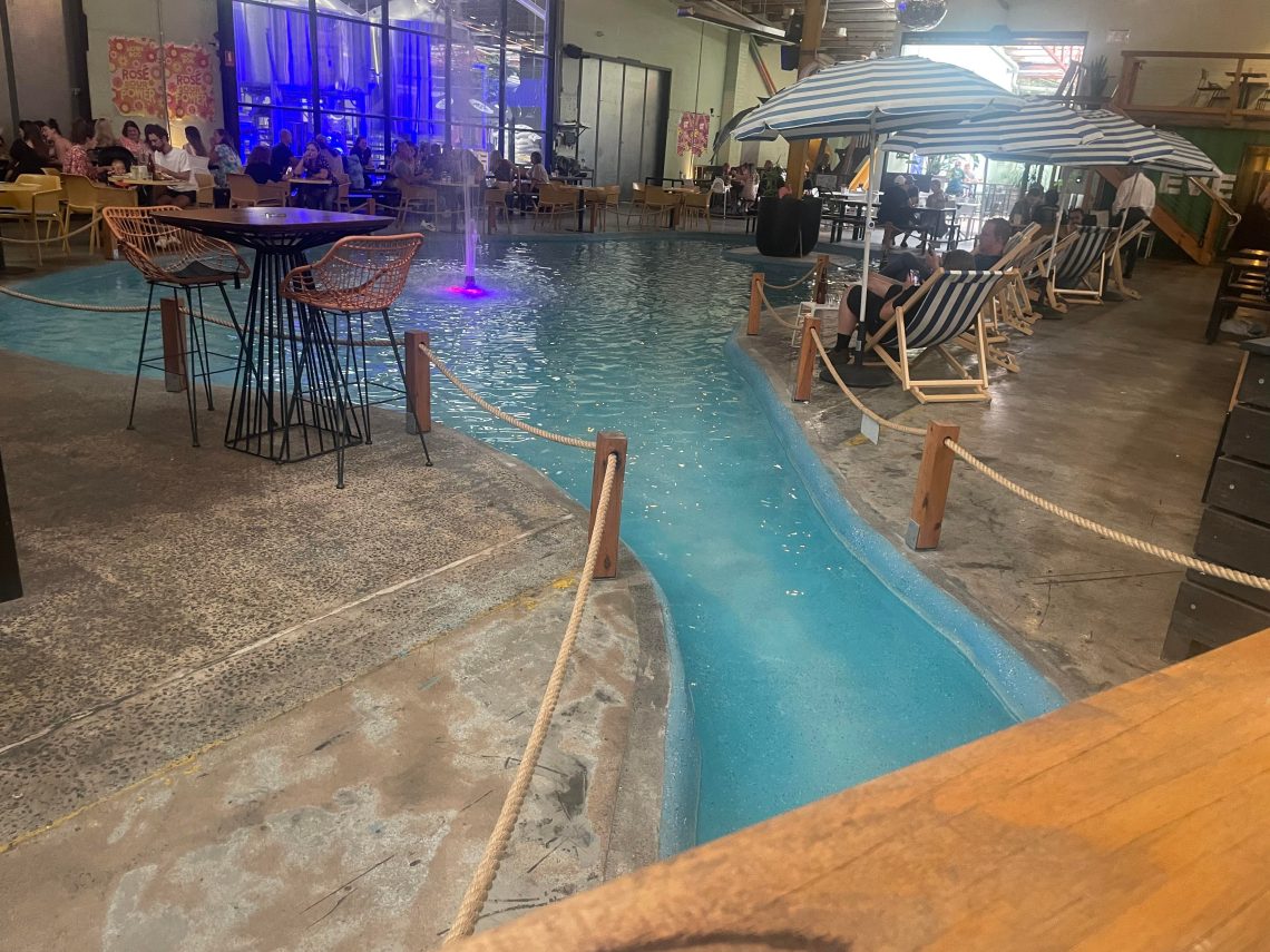 Moon Dog World Preston Review, Photos & Menus - A Nice Home